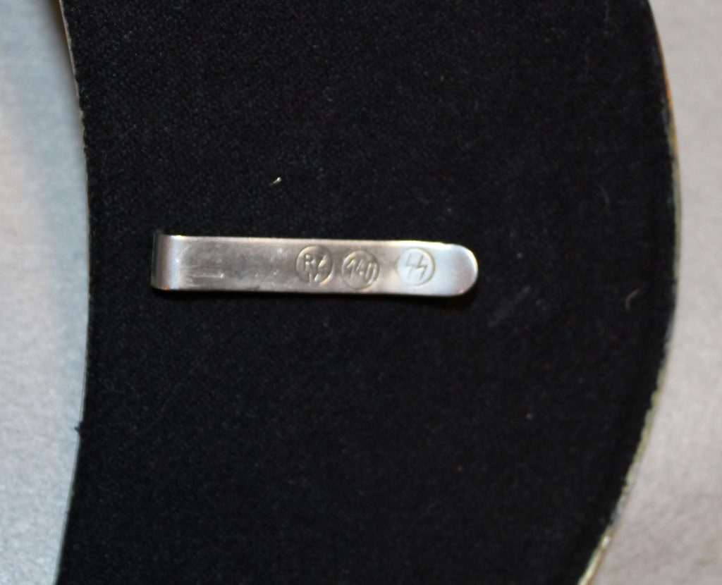 SS Streifendienst Gorget – Military Collectibles, Inc.