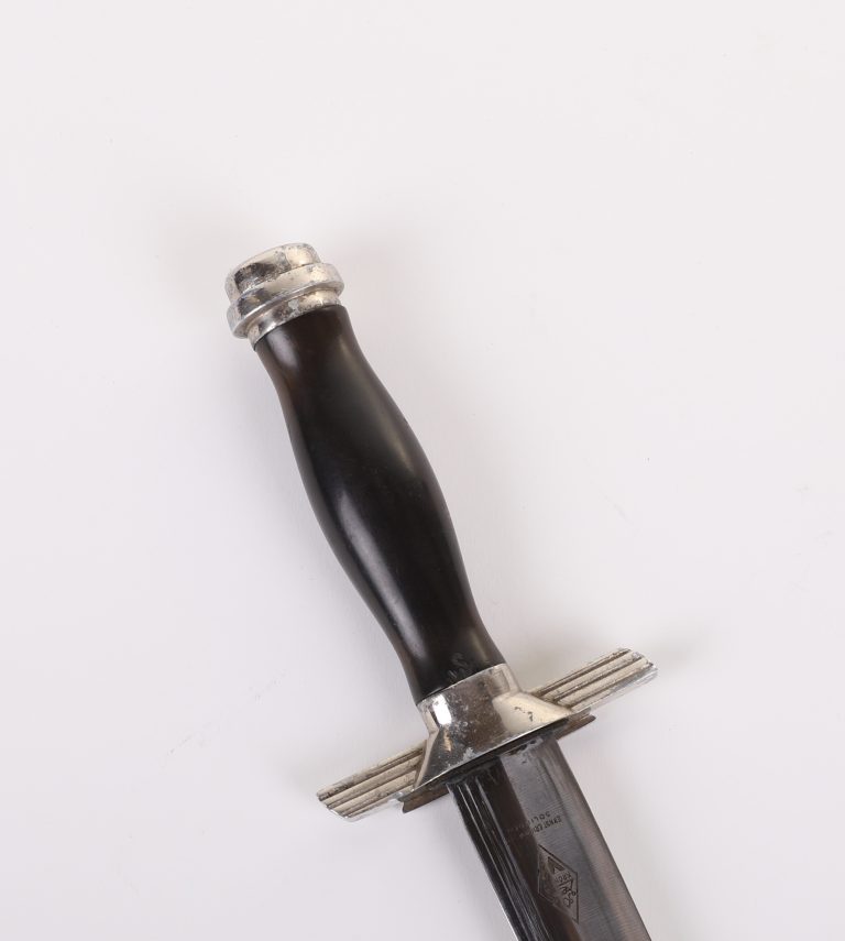 RLB 1st Model Dagger – Military Collectibles, Inc.