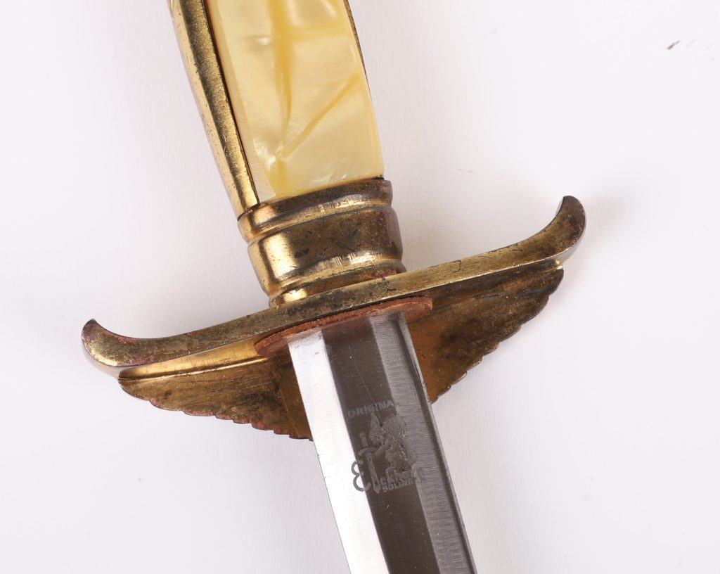 Gold Government Official Dagger by Eickhorn – Military Collectibles, Inc.