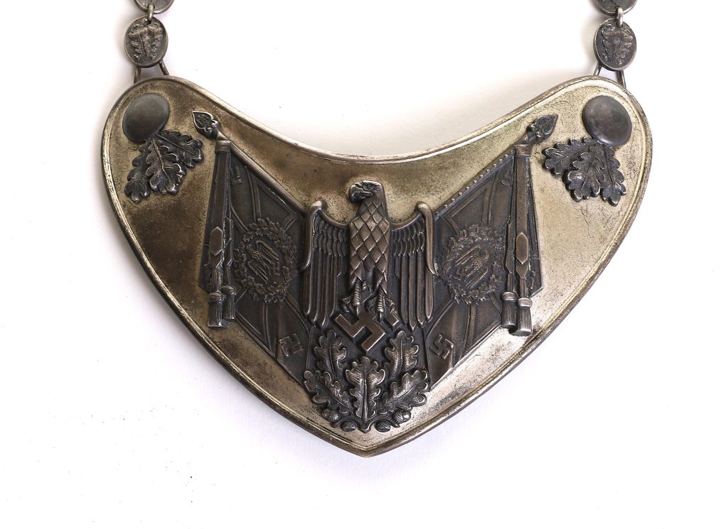 German Army Standard Bearer Gorget – Military Collectibles, Inc.